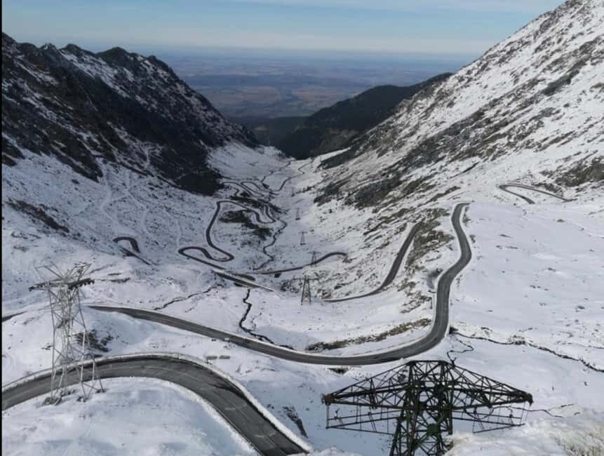 Small group max 7 - Top Gear Road - Transfgran Highway - Transportation and Group Size: Why It Matters