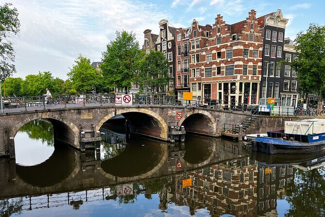 Small Group Walking Tour in Amsterdam with Friendly and Fun Guide - In The Sum Up: Who Is This Tour Perfect For?