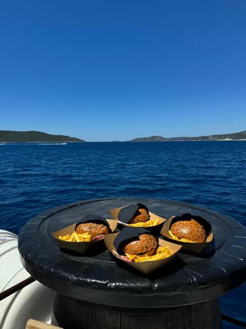 Split: Blue Lagoon Underwater Museum Tour w/Lunch & Drinks - What to Expect: Comfort, Fun, and a Dash of Culture