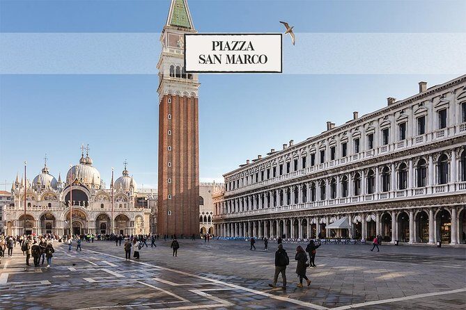 St. Mark's Basilica & Doge Palace + Murano, Burano Guided Tour - Transportation & Group Size