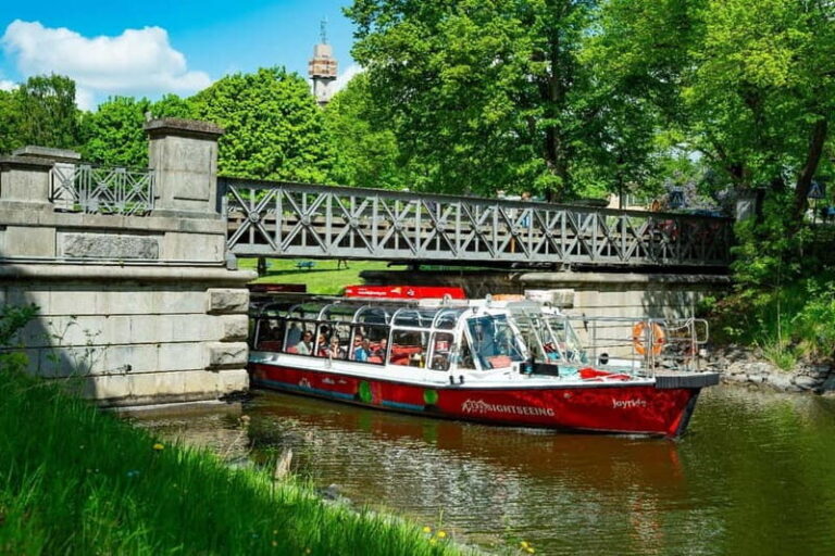 Stockholm: Royal Bridges & Canal Boat Tour with Audio Guide - The Onboard Experience and Facilities