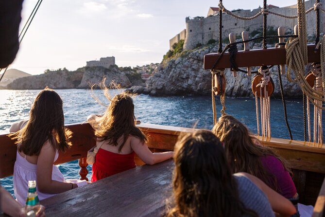 Sunset Panorama Cruise with a Guide on a Wooden Galleon - A Deep Dive into the Experience