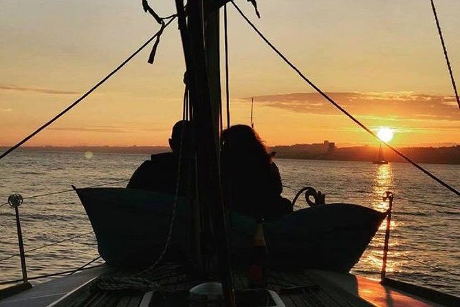 Sunset Sailing Tour On The Tagus River - What’s Included and What’s Not