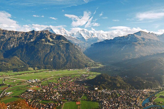 Swiss Alps: Interlaken and Grindelwald Day Trip from Zurich - The Guide & Overall Service