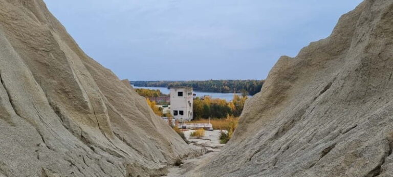 Tallinn: Coastal Cliffs and Rummu Submerged Quarry Day Tour - Practical Details & Tips