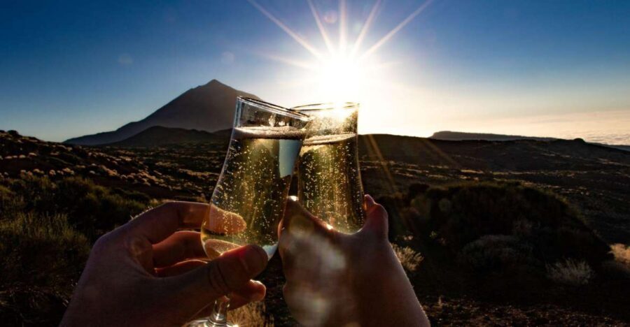 Teide: Guided Sunset & Stargazing Tour by Night with Dinner - Exploring Villages and Scenic Stops