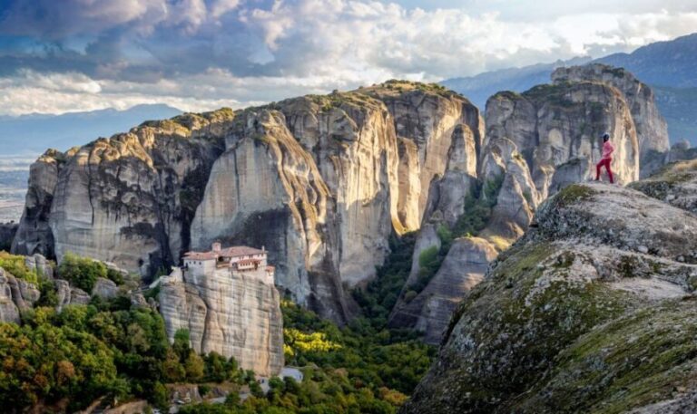 Thessaloniki: Full-Day Meteora Monasteries Tour - An In-Depth Look at the Meteora Monasteries Tour