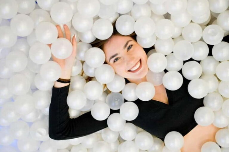 Thessaloniki:Selfie Museum, a 60-minute immersive experience - The Details that Make it Special