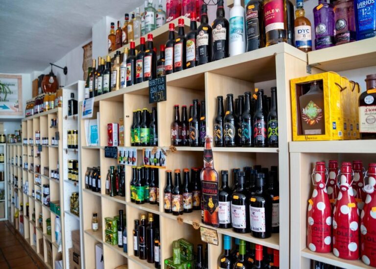 Torremolinos/Benalmadena: Nerja Caves Tour with Frigiliana - Additional Considerations