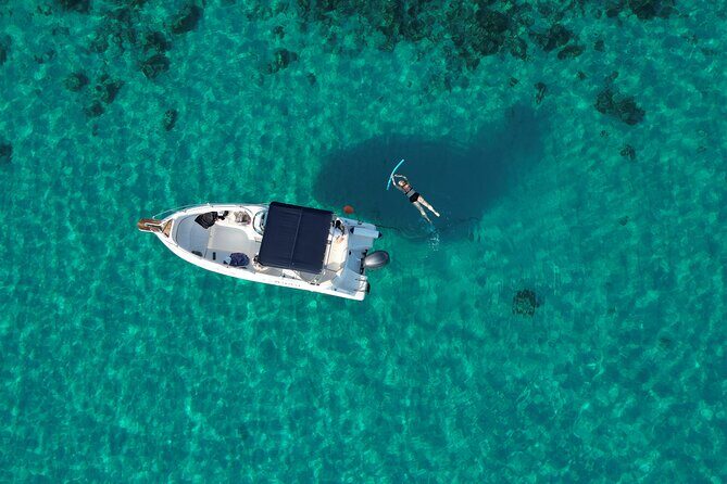 Tour in Malta Boat Charter to Comino and Gozoand Blue Lagoon - Experience Quality and Comfort