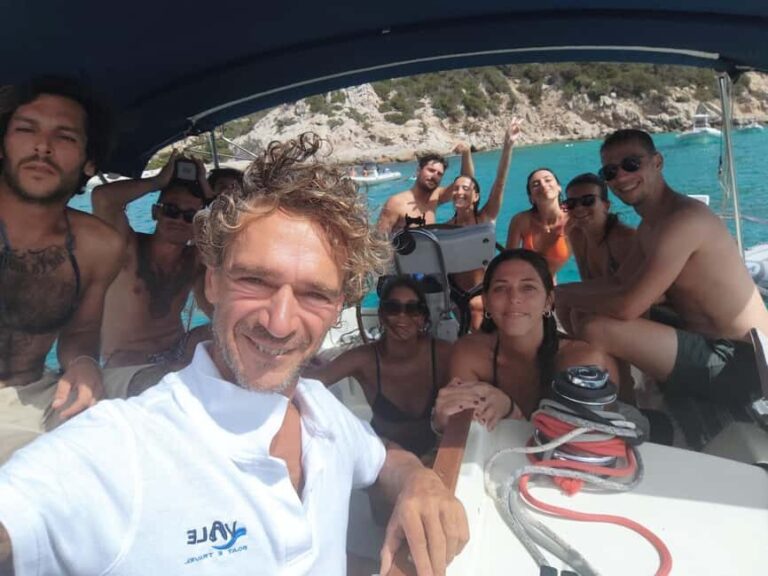 Tour of the islands of the archipelago with lunch and drinks - What Past Travelers Say