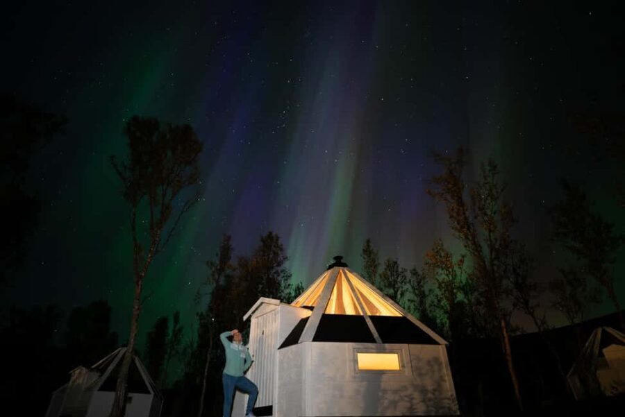 Tromsø: Aurora Crystal Lavvo Experience with Snowshoeing - How the Experience Stands Out