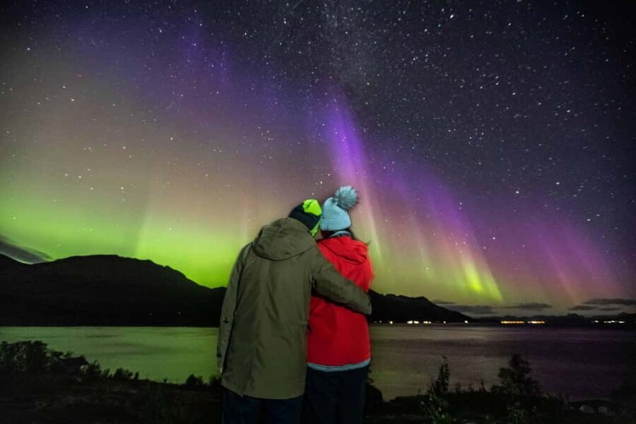 Tromsø: Northern Lights Chase in a Mercedes Benz with Photos - The Small Group Advantage