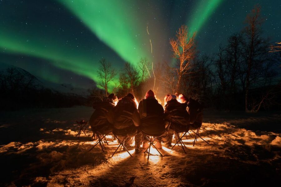 Tromsø: Northern Lights Trip with Campfire and Snacks - What Sets This Tour Apart