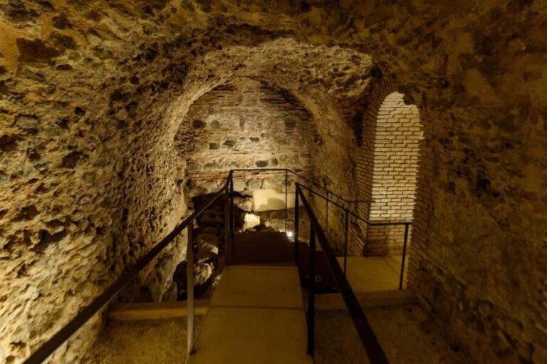 Underground Toledo: Roman baths, dungeons, and secrets beneath the city - Who is this tour best for?