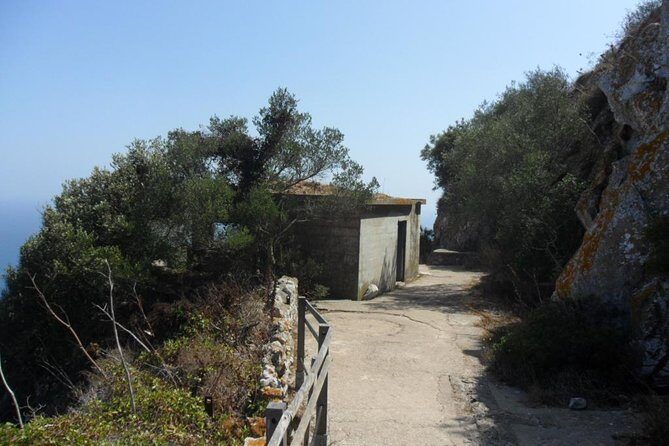 Upper Rock Walking Tour - Authentic Experiences & Highlights from Reviewers