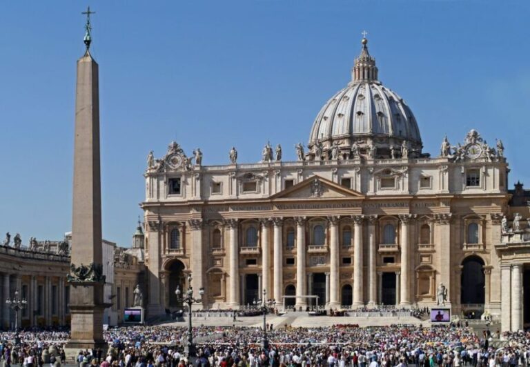 Vatican: Papal Audience and St. Peter's Basilica Guided Tour - Important Considerations and Tips