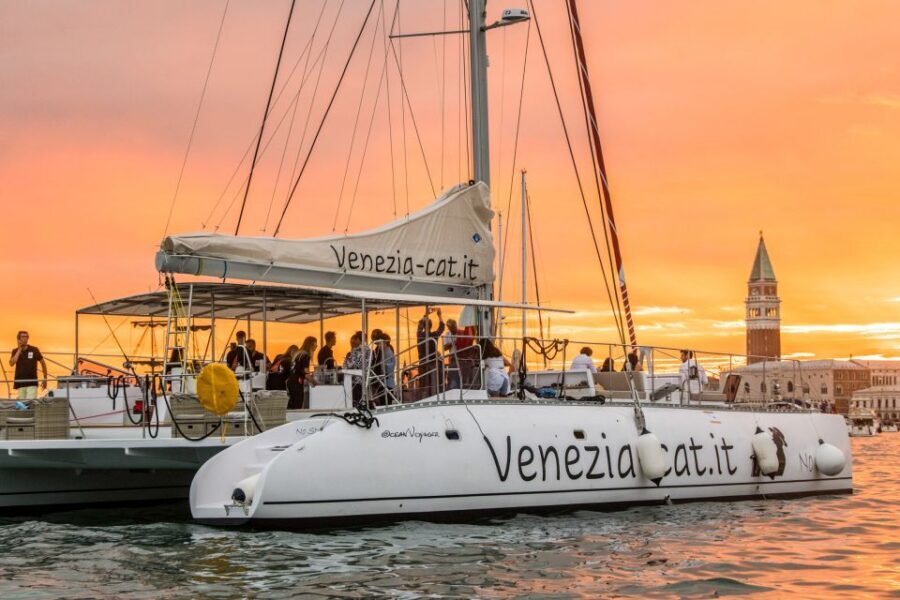 Venice: Catamaran Sunset Jazz Cruise with Aperitivo - The Itinerary: A Closer Look