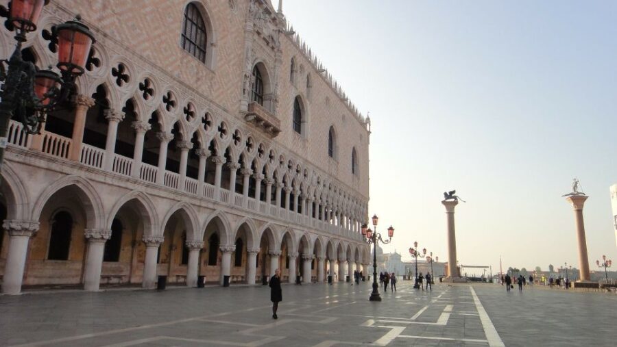 Venice: Doge's Palace Skip-the-Line Guided Tour - How the Tour Feels in Practice