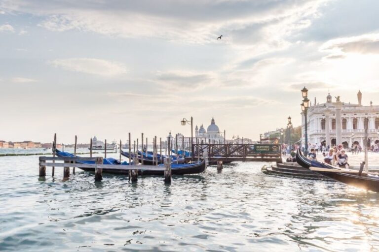 Venice: Traditional Shared Gondola Ride - Passing Landmark Sights and Hidden Gems