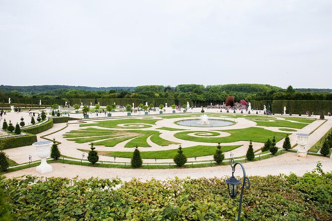 Versailles Château and Gardens Walking Tour - What the Reviews Reveal: The Good, The Bad, and The Surprising