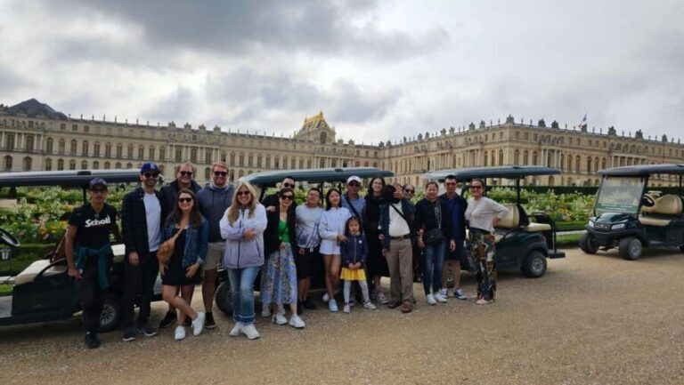 Versailles: Golfcarts & Bikes Guided Tour, Hamlet+Fountains - The Guides: Knowledge & Personal Touch