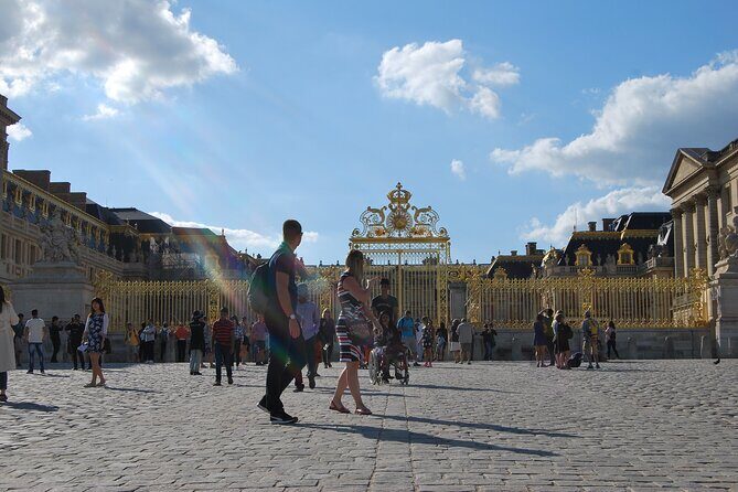 Versailles Palace Guided Tour with Gardens Access - The Realistic Experience: Pros and Cons