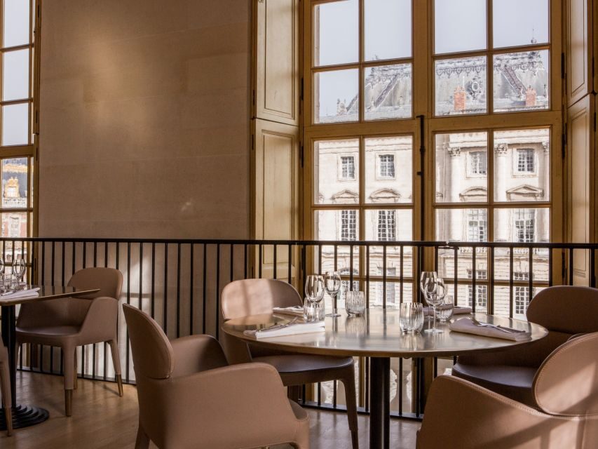 Versailles Palace Skip-the-Line Entrance and Breakfast - The Palace and Its Views