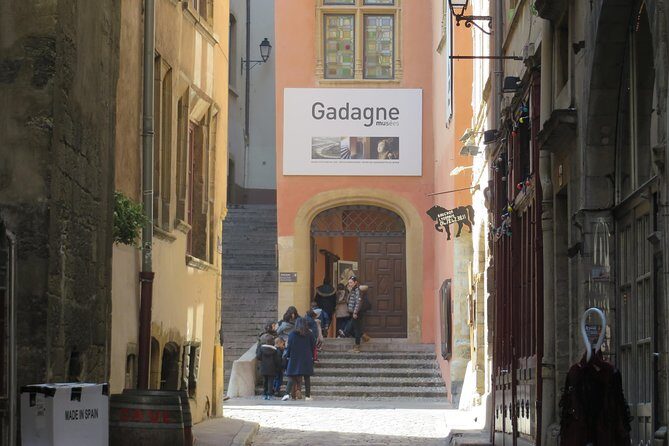 Vieux Lyon Cultural & Historical Walking Guided Tour (English) - A Detailed Breakdown of the Itinerary