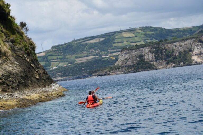 Vila Franca do Campo: Kayak Rental - Who Should Consider This Experience?
