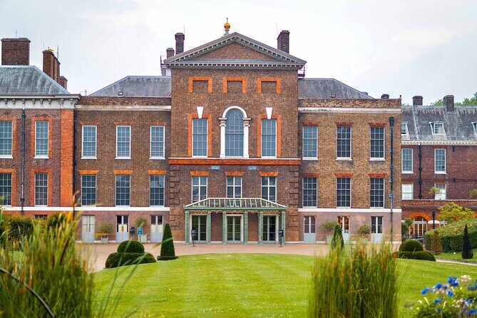 VIP Kensington Palace Gardens Tour & Royal Tea Crown Experience - Group Size, Timing, and Value