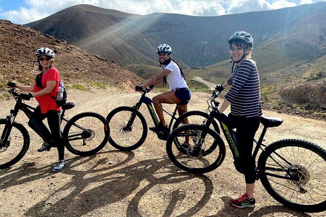 Volcanic Discovery PREMIUM eBike Tour: 35 km - Authentic Experiences from Reviews