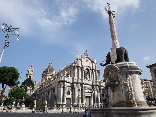 WalkingTour CATANIA - discovering the city of lava with a licensed guide - Guide Quality and Audience Experience