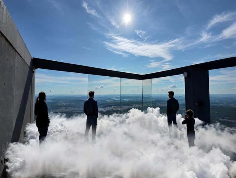 Warsaw: Highline Warsaw Entry With 360° Views & Rooftop Bar - What to Expect During Your Visit