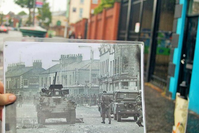 World Famous Belfast City Centre Black Cab/Taxi Tour 2 Hours - What Makes This Tour Worth It?