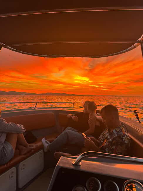 Zadar: Romantic, Luxury Sunset Boat Tour with Aperol Spritz - The Tour Itself: What You Can Expect