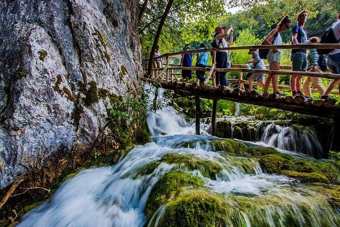 Zadar to Plitvice lakes: Guided tour with pre-booked tickets - Practical Tips Based on Reviews