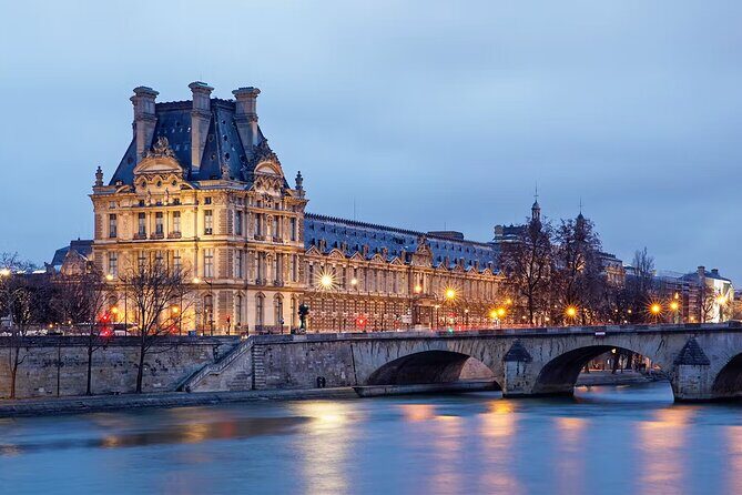 1 Hour Paris Illuminated Evening Sightseeing Cruise - Who Will Love This Tour?
