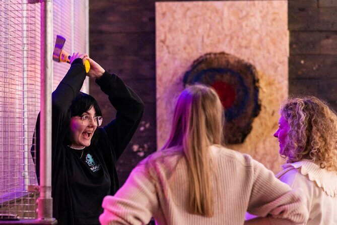 1 hour Private Axe Throwing Experience in Eastbourne - The Sum Up