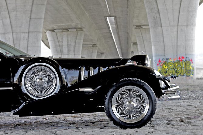 1 hour ride in vintage limousine - Who Would Love This Experience?