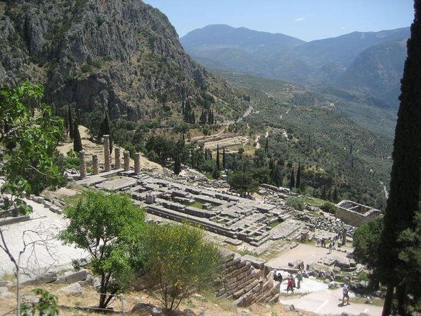 2 Day Private Tour Of Delphi, Thermopylae & Meteora From Athens - The Journey Through Greece’s Iconic Sites