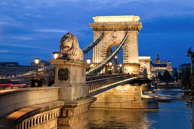 2-Hour Private Night Tour of Budapest - Authentic Insights from Reviewers