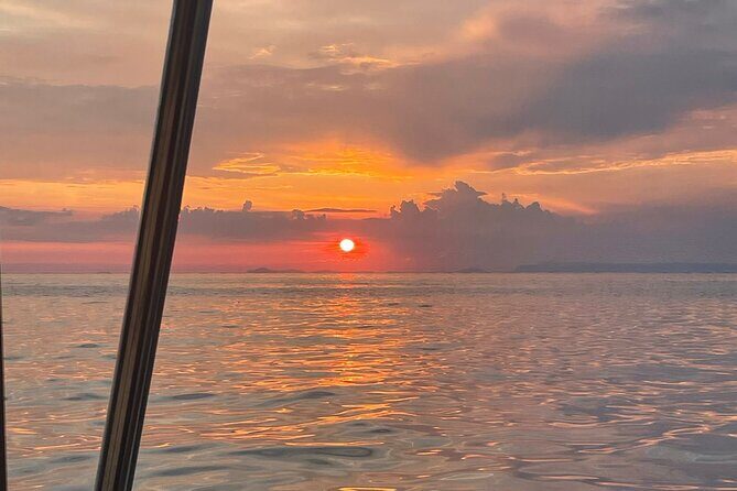 2-Hour Sorrento Coast Sunset Cruise with Dinner Experience - A Detailed Look at the Sorrento Sunset Cruise