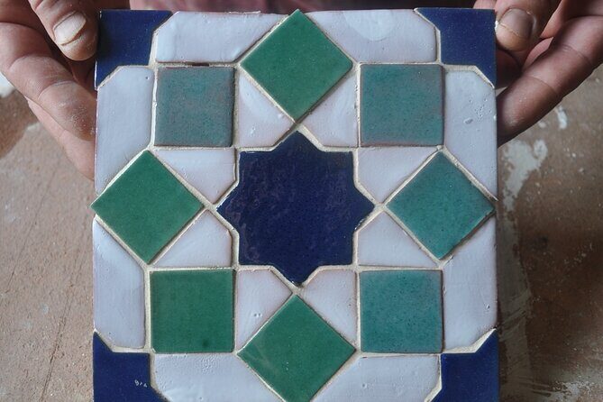 2 hours Craft workshop "The Alhambra with your hands" - FAQ