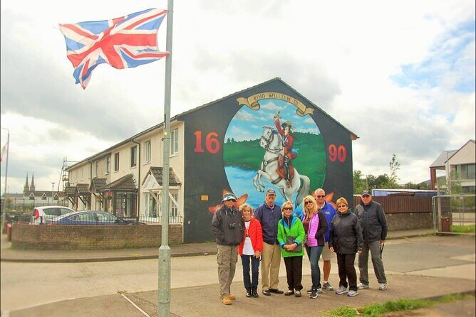 2 Hours Republican & Loyalist Mural Black Taxi Tour from Belfast - The Sum Up