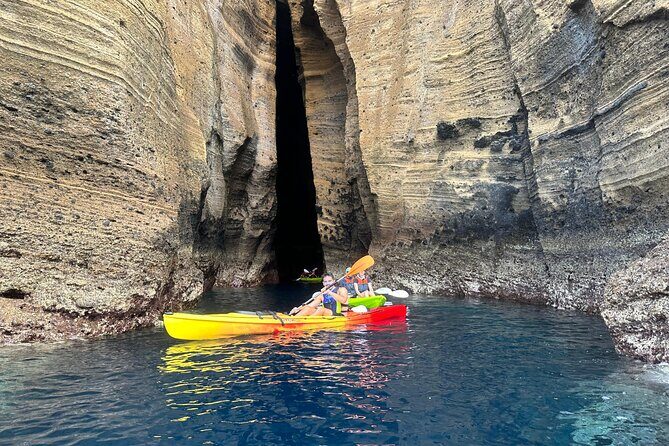 2h Guided Kayak Vila Franca do Campo Coastal and Islet Caves - FAQs