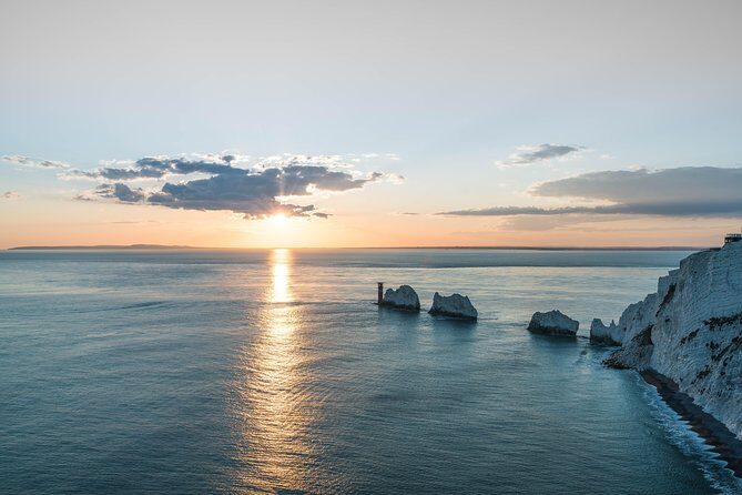 3-Day Isle of Wight and the Southern Coast Small-Group Tour from London - Transportation and Accommodation: Making It Seamless