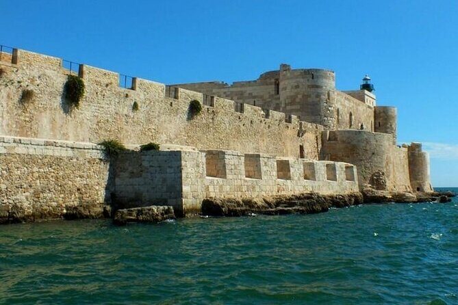 3 Hours Private Boat Tour of the Island of Ortigia with Aperitif - The Experience on Board