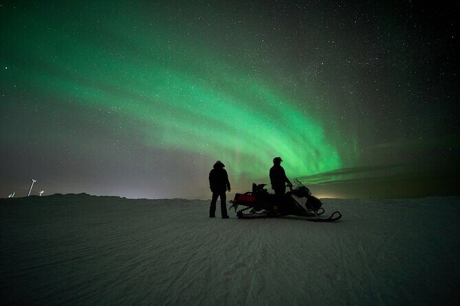 3 Hours Snowmobiling under Auroras and Night Sky - The Sum Up