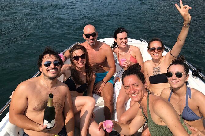 4 Hours Private Boat Tour in Lake Como with Captain - FAQ